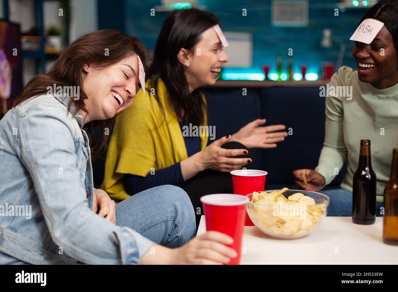 Guess who game hi-res stock photography and images - Alamy
