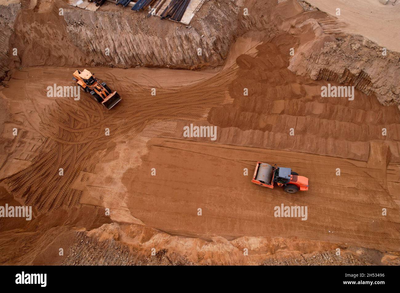 Soil Compactor the leveling ground for construct of foundation ...