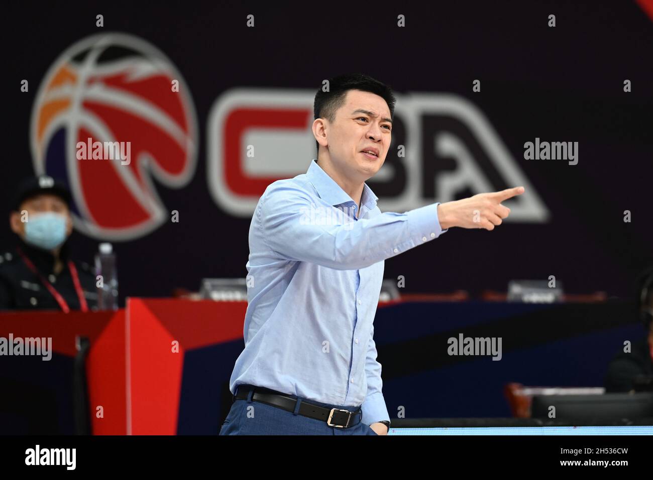 Sun ming ming basketball hi-res stock photography and images - Alamy