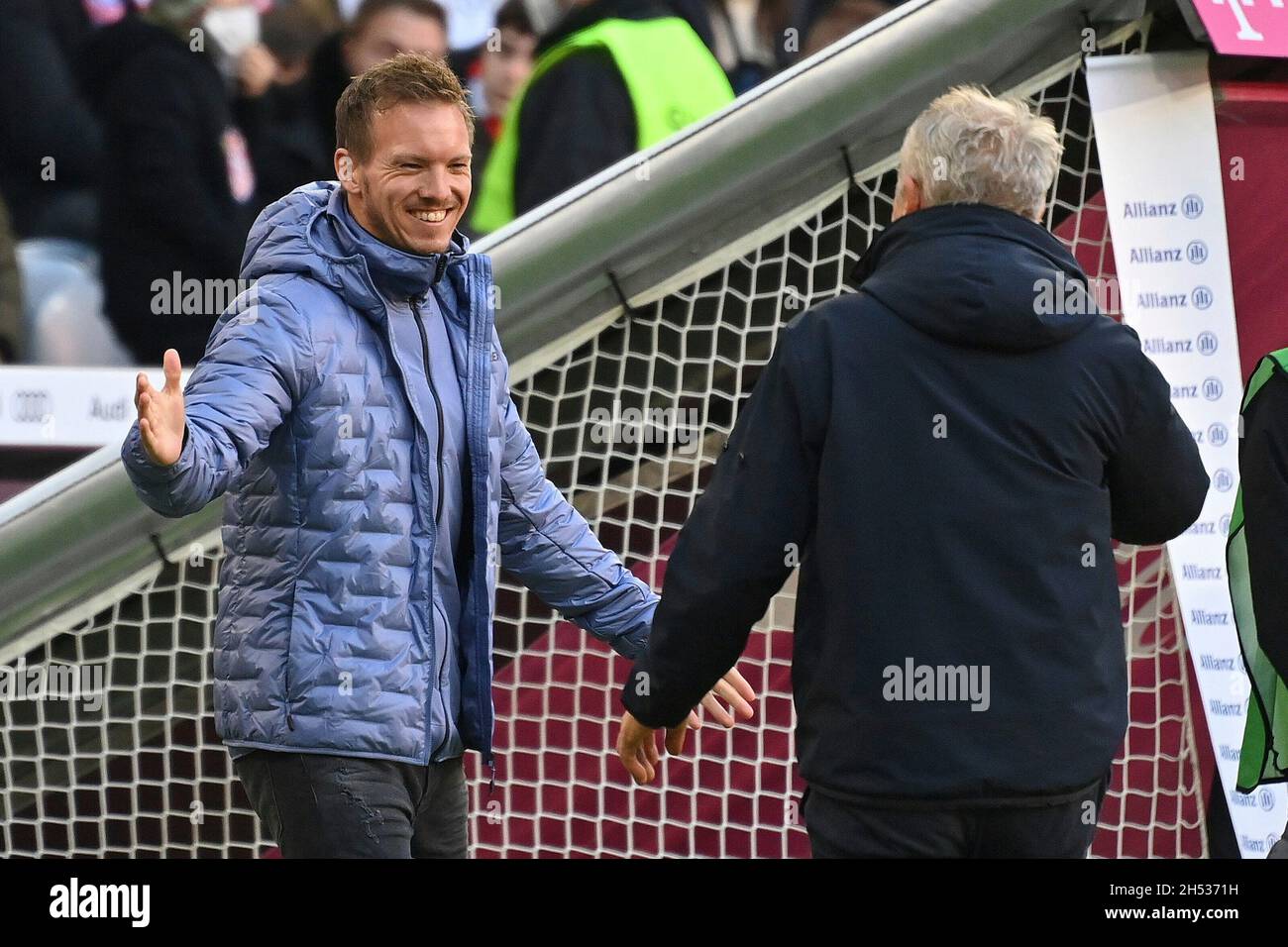 From left: coach Julian NAGELSMANN (FC Bayern Munich), welcomes ...