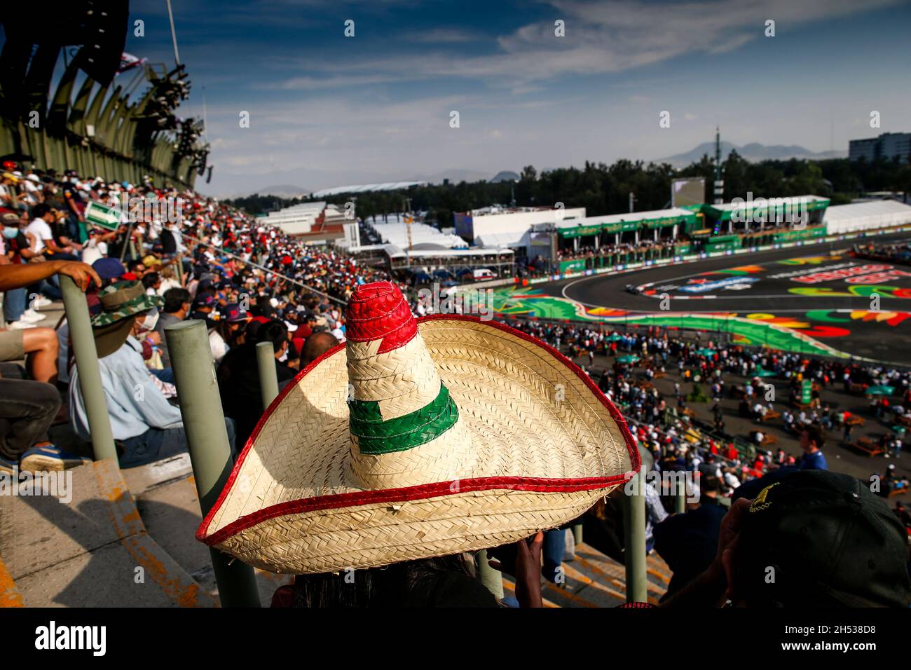 Red bull racing fans in grandstand hi-res stock photography and images ...