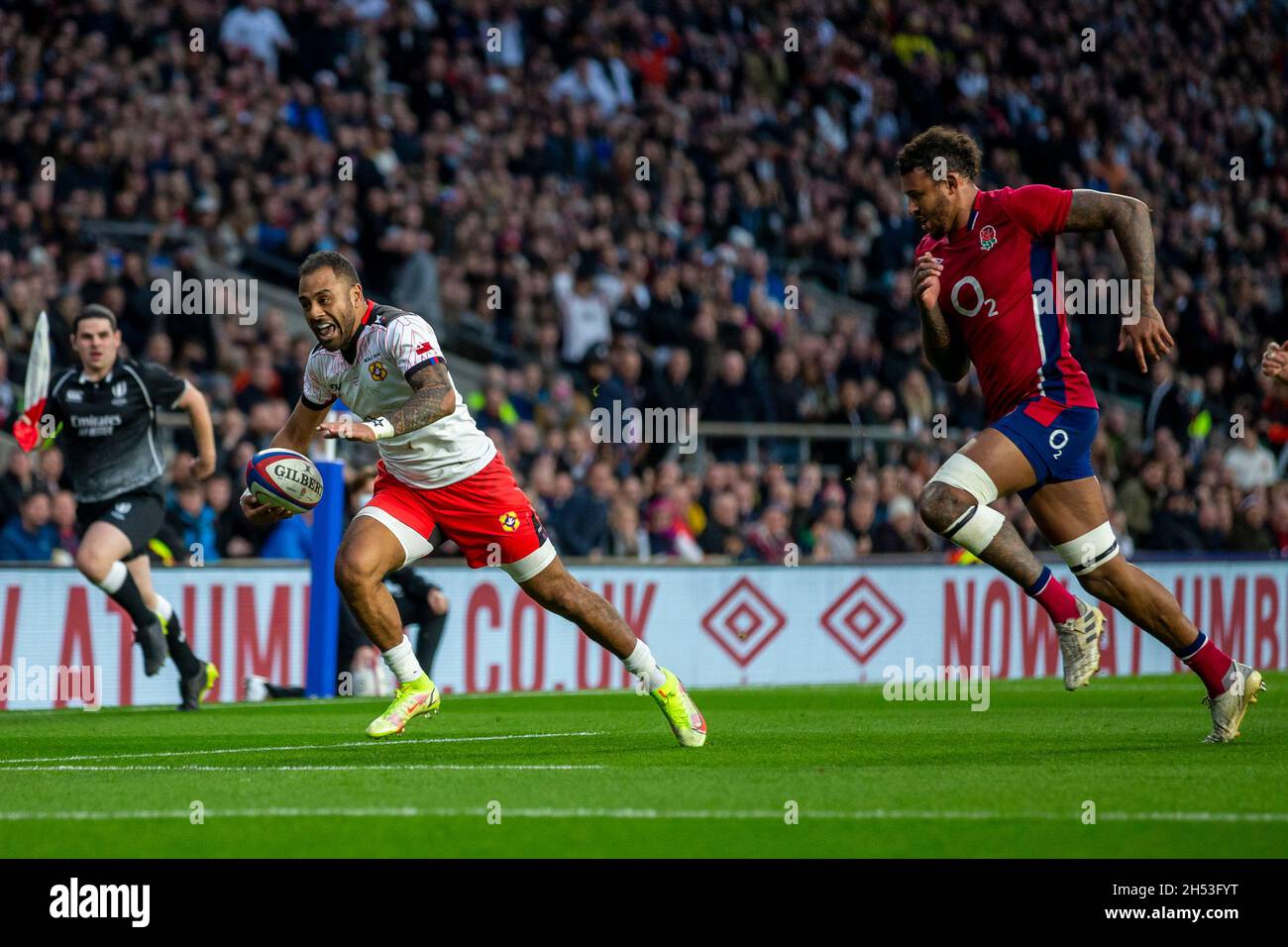 Courtney lawes telusa veainu hi-res stock photography and images - Alamy