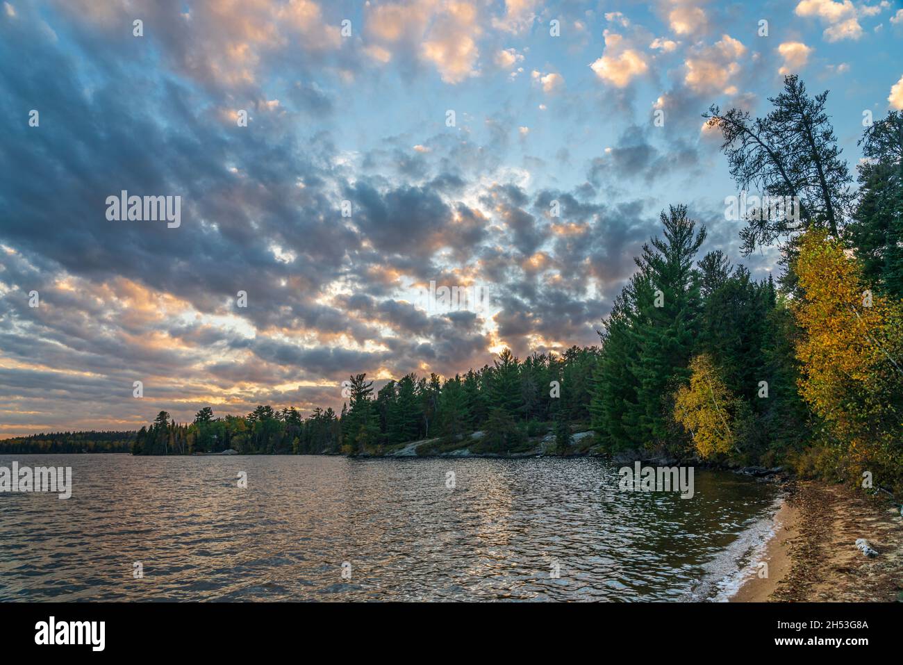 Lake ontario sunset hi-res stock photography and images - Alamy