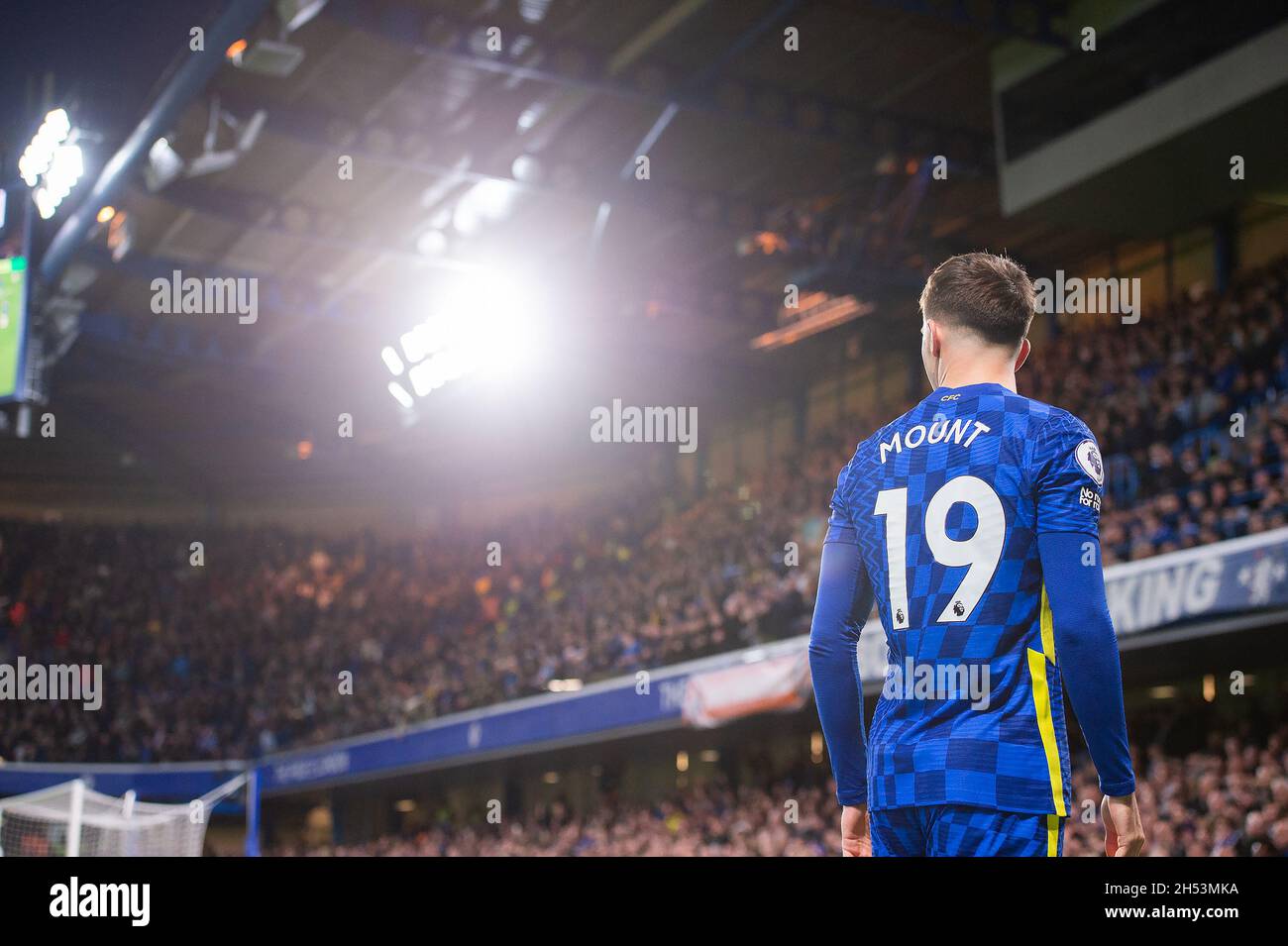London, UK. 06th Nov, 2021. Mason Mount of Chelsea during the Premier ...
