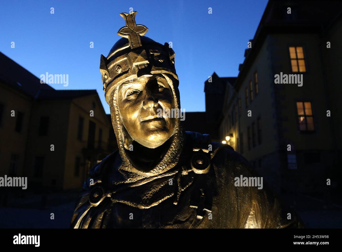 Ballenstedt, Germany. 06th Nov, 2021. A sculpture with the image of ...