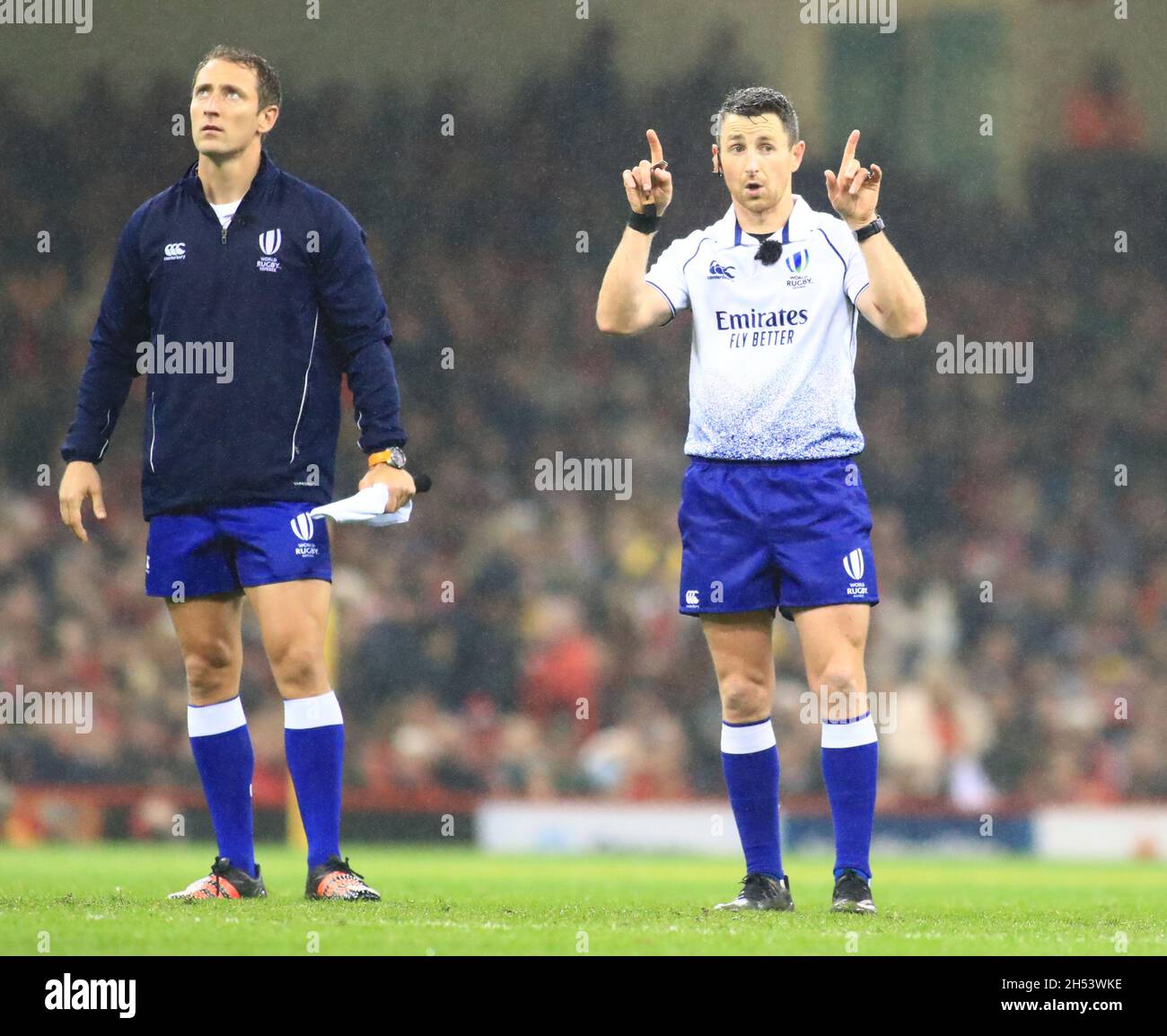 Paul williams referee hi-res stock photography and images - Alamy