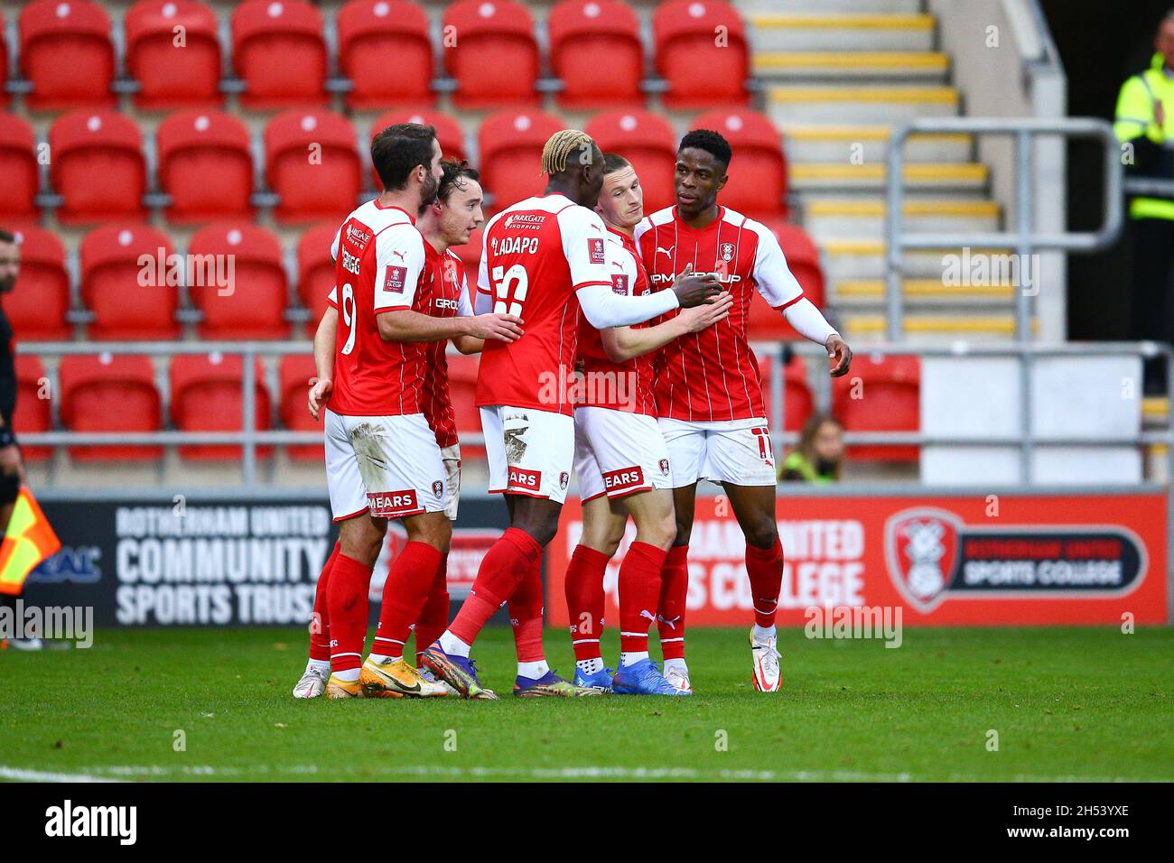 1 0 2021 2022 hi-res stock photography and images - Alamy