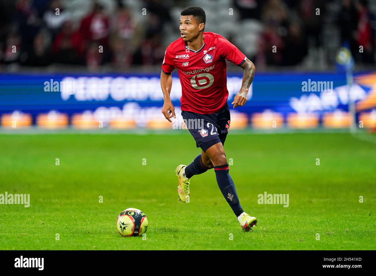 VILLENEUVE-D ASCQ, FRANCE - NOVEMBER 6: Reinildo Isnard Mandava of ...