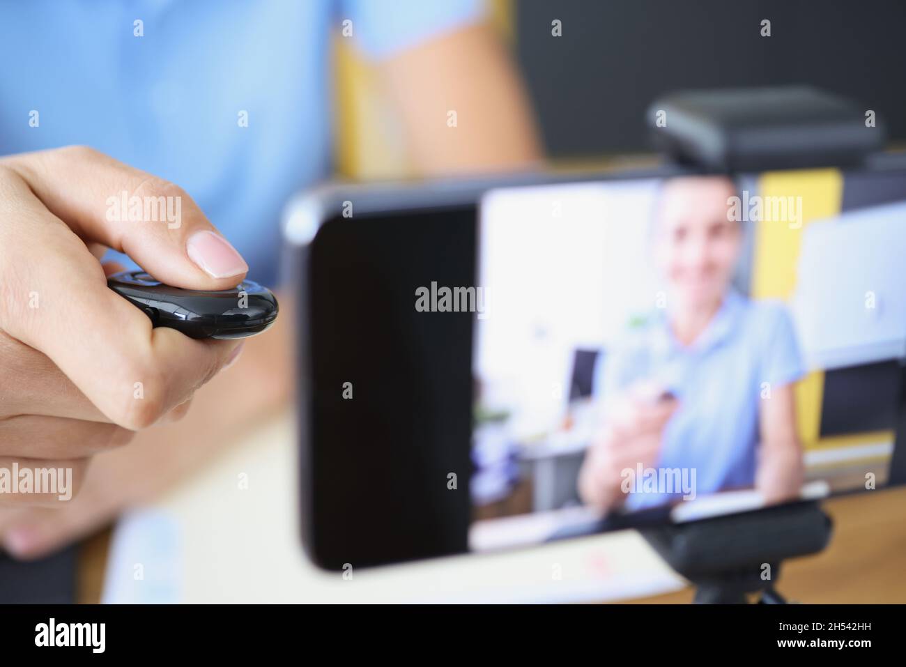 Hand camera tripod hi-res stock photography and images - Alamy