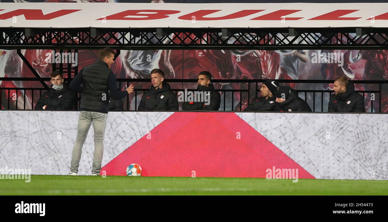 Leipzig, Deutschland. 06th Nov, 2021. firo: 11/06/2021 1st Bundesliga ...