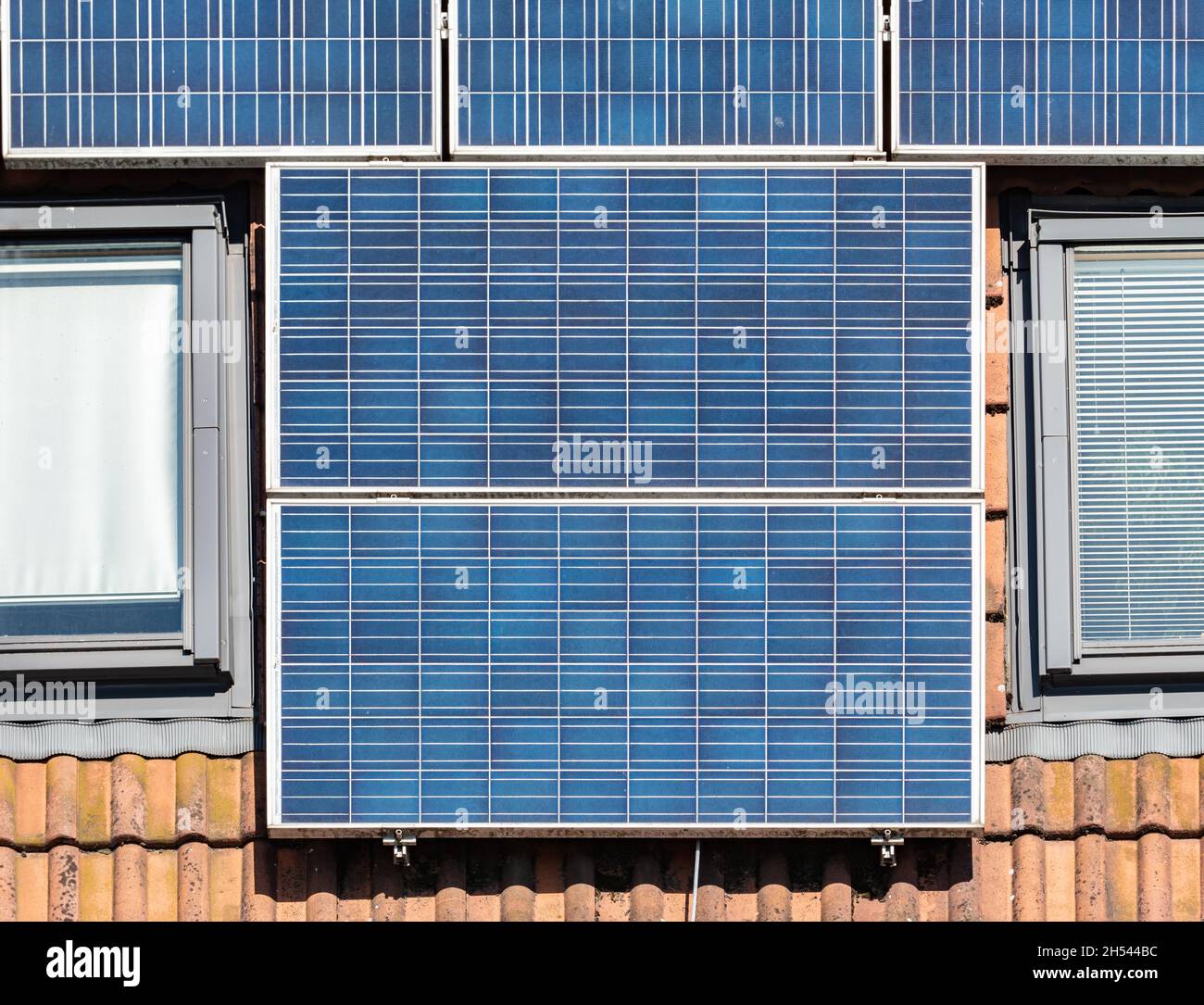 Solar pannel installation hi-res stock photography and images - Alamy