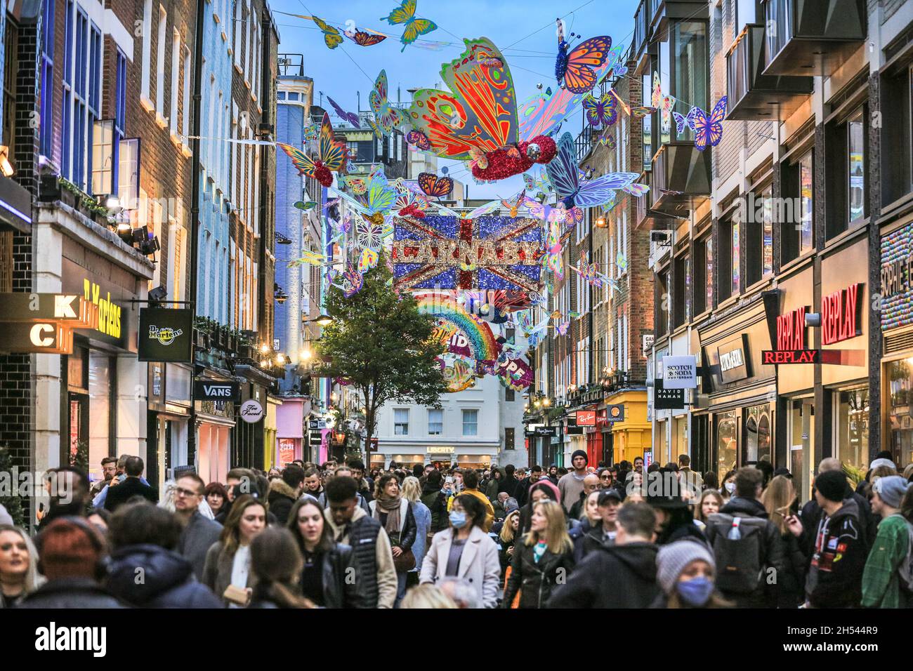 Carnaby Street, London, UK. 6th Nov, 2021. Carnaby street is busy with ...