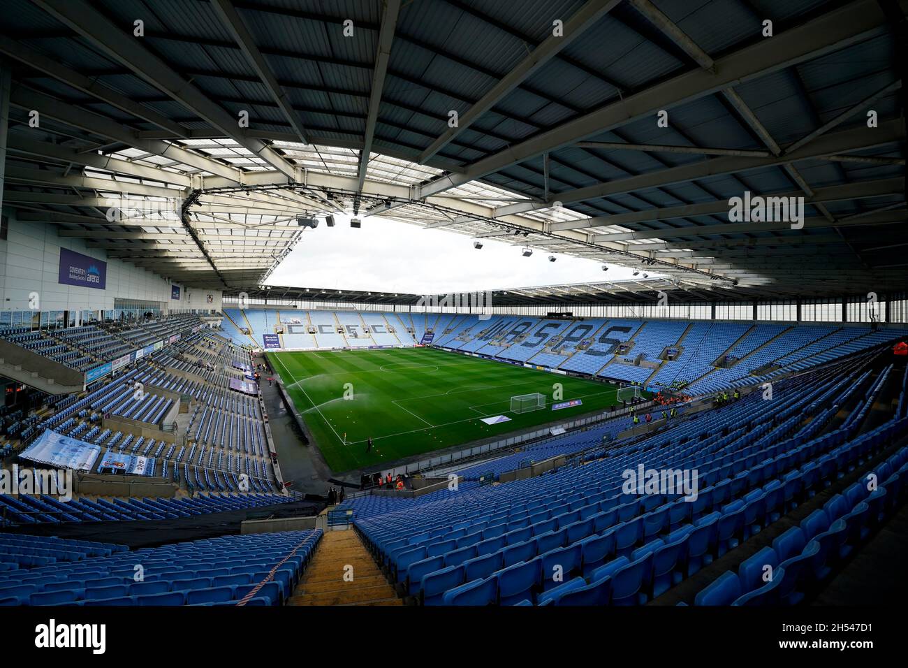 Coventry building society stadium hi-res stock photography and images ...