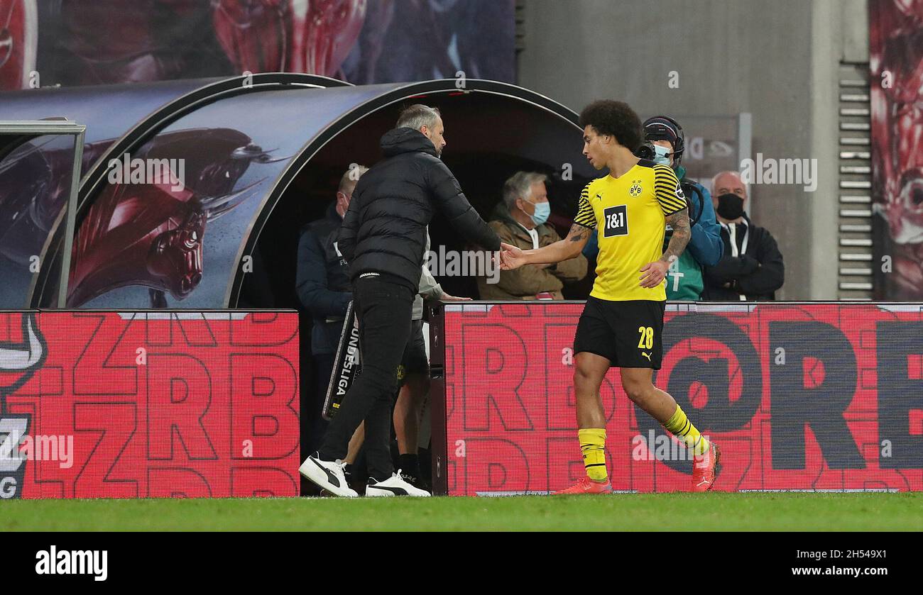 Leipzig, Deutschland. 06th Nov, 2021. firo: 11/06/2021 1st Bundesliga ...