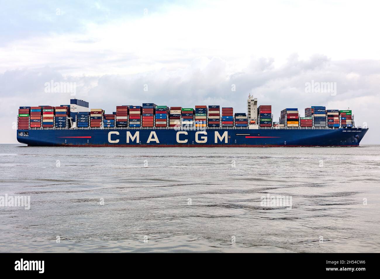 Cma cgm container ship hi-res stock photography and images - Alamy