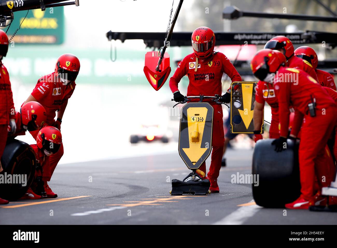 Mexico City, Mexico. 6th Nov, 2021. Scuderia Ferrari Mission Winnow ...