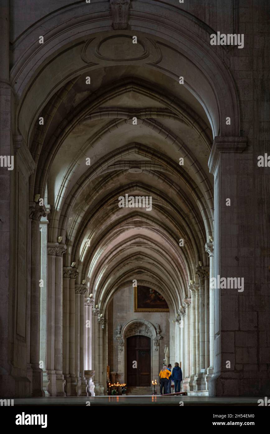 Detail of the interior architecture of Verdun Cathedral in France Stock ...