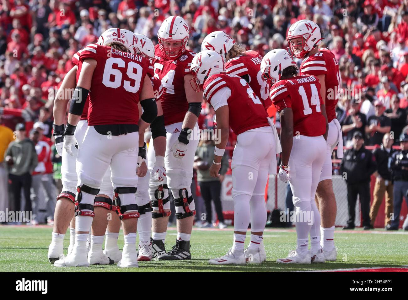 Lincoln, Nebraska, USA. 6th Nov, 2021. The Nebraska Cornhuskers offense ...