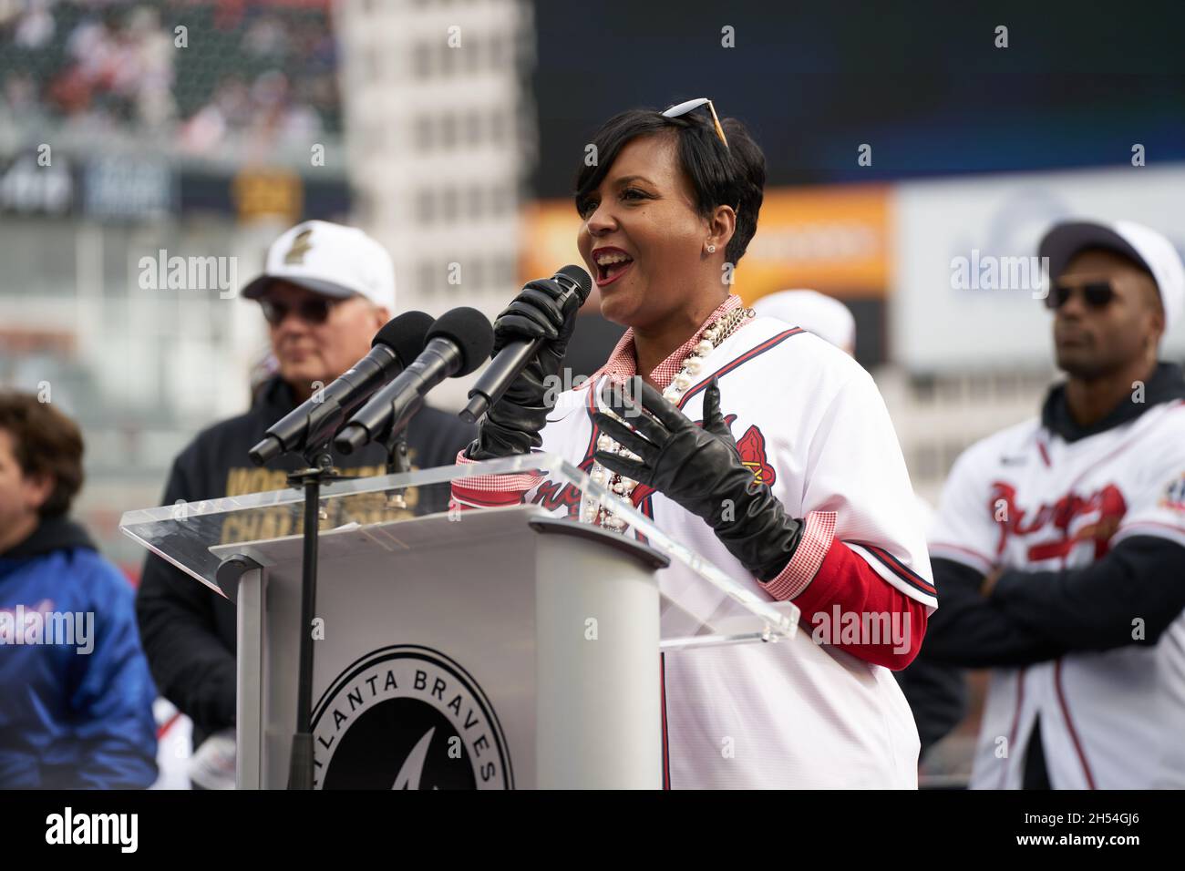 Atlanta, USA. 05th Nov, 2021. Mayor Keisha Lance Bottoms addresses fans ...