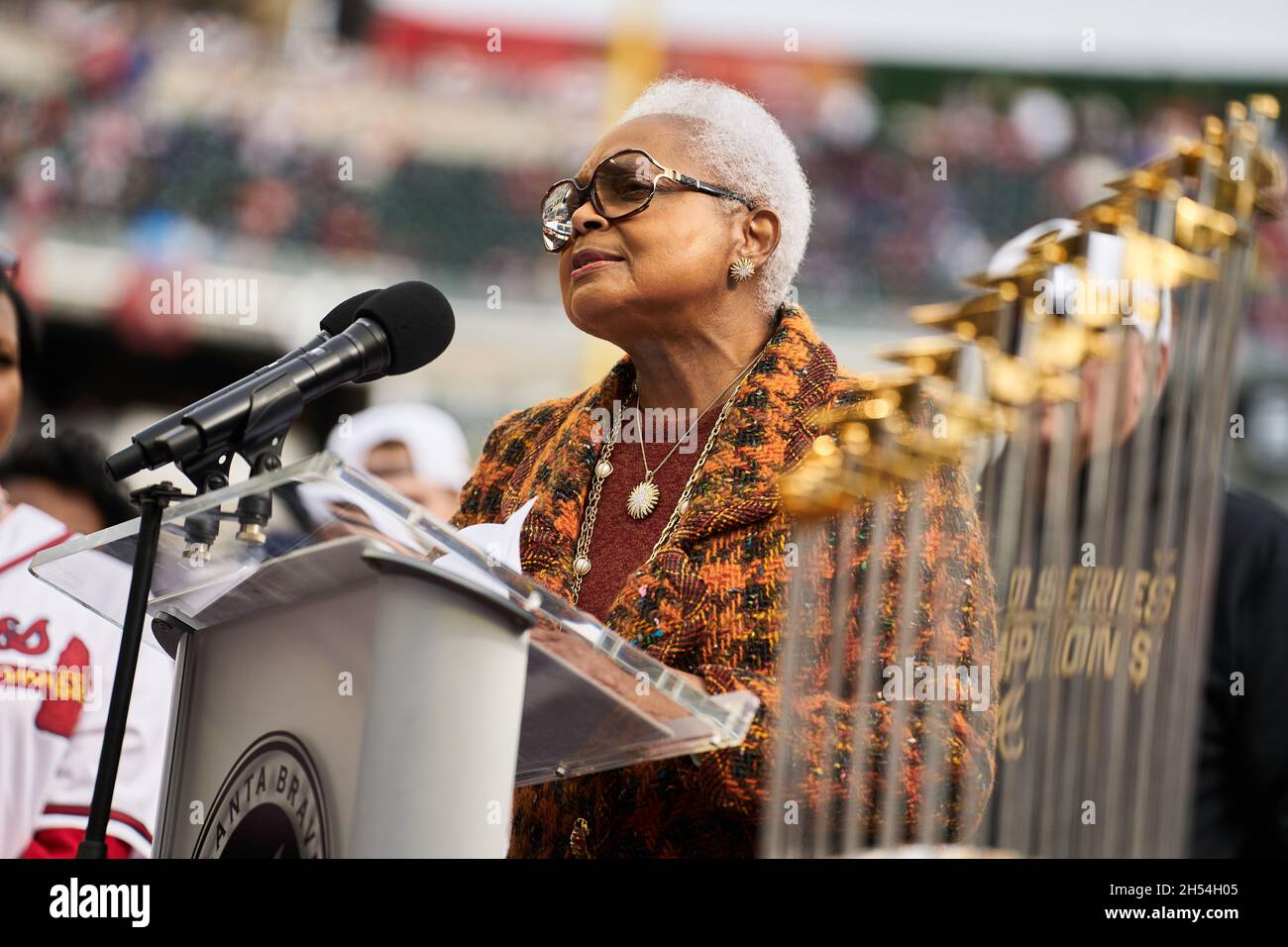 Atlanta, USA. 05th Nov, 2021. Hank Aaron's wife Billye Aaron addresses ...