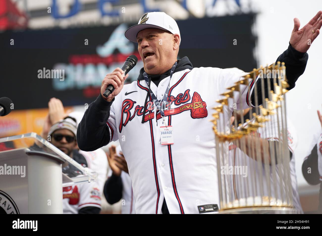 Atlanta, USA. 05th Nov, 2021. Braves Manager Brian Snitker addresses ...