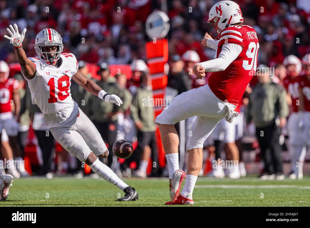 Lincoln, Nebraska, USA. 6th Nov, 2021. Ohio State Buckeyes wide ...