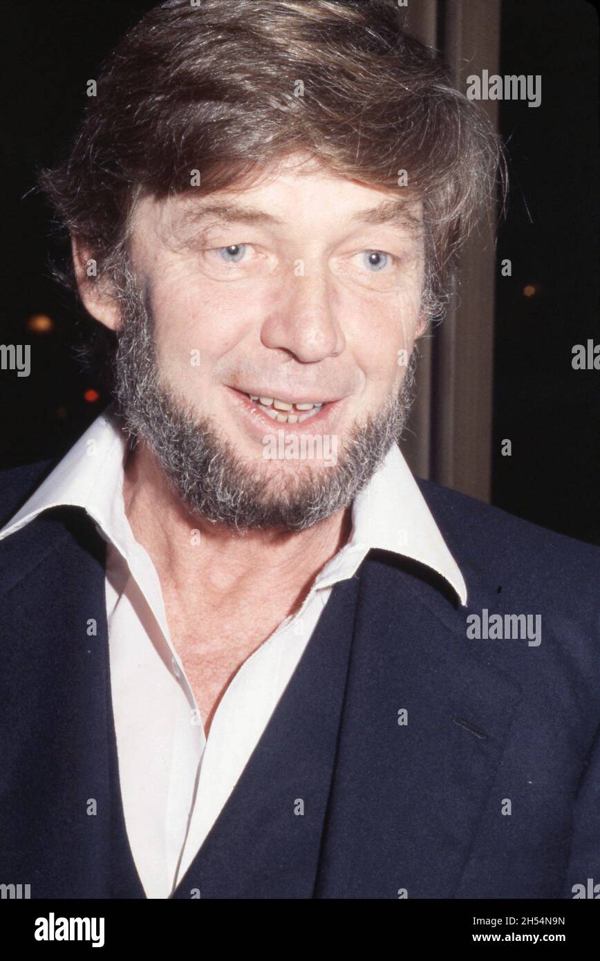 Ralph Waite High Resolution Stock Photography and Images - Alamy