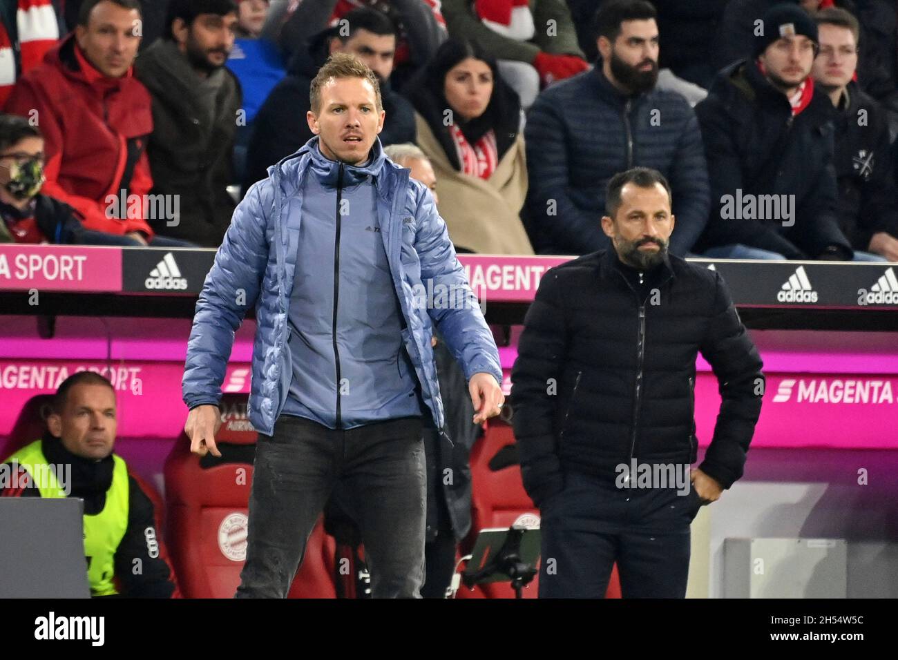 coach Julian NAGELSMANN (FC Bayern Munich) hi: Hasan SALIHAMIDZIC ...