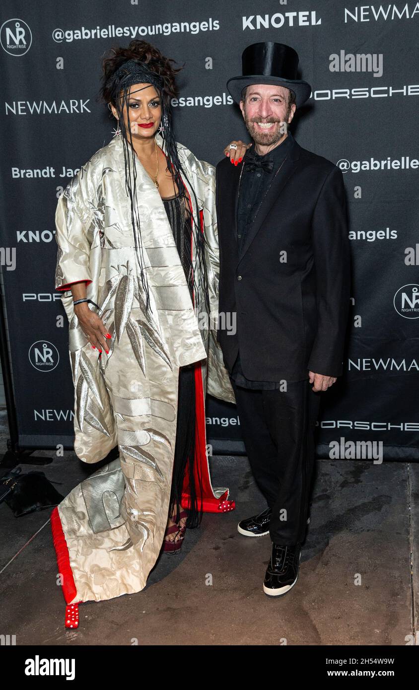 New York, NY - November 5, 2021: Donna D'Cruz and Tom Silverman attend ...