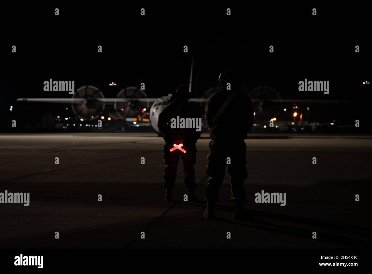 152nd aircraft maintenance squadron hi-res stock photography and images ...