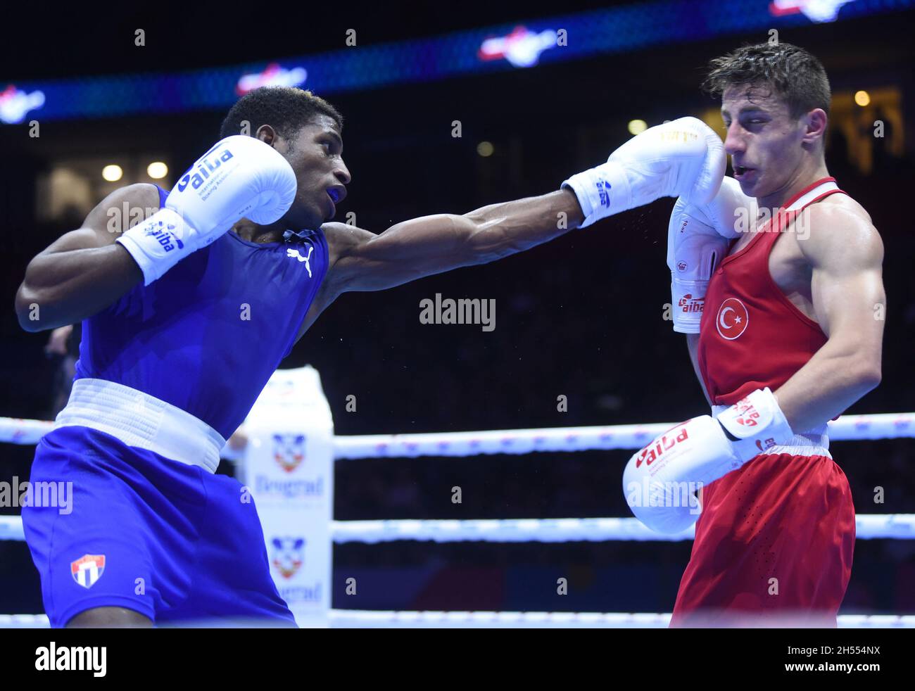 Boxing gomez hi-res stock photography and images - Alamy