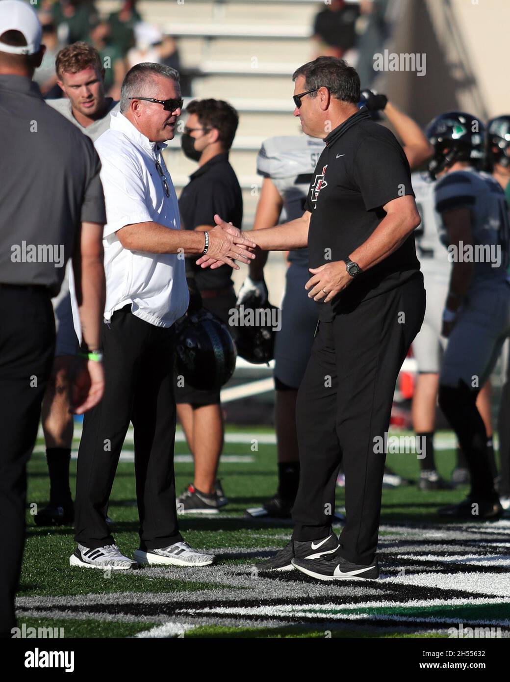 November 6, 2021 - Hawaii Rainbow Warriors head coach Todd Graham and ...