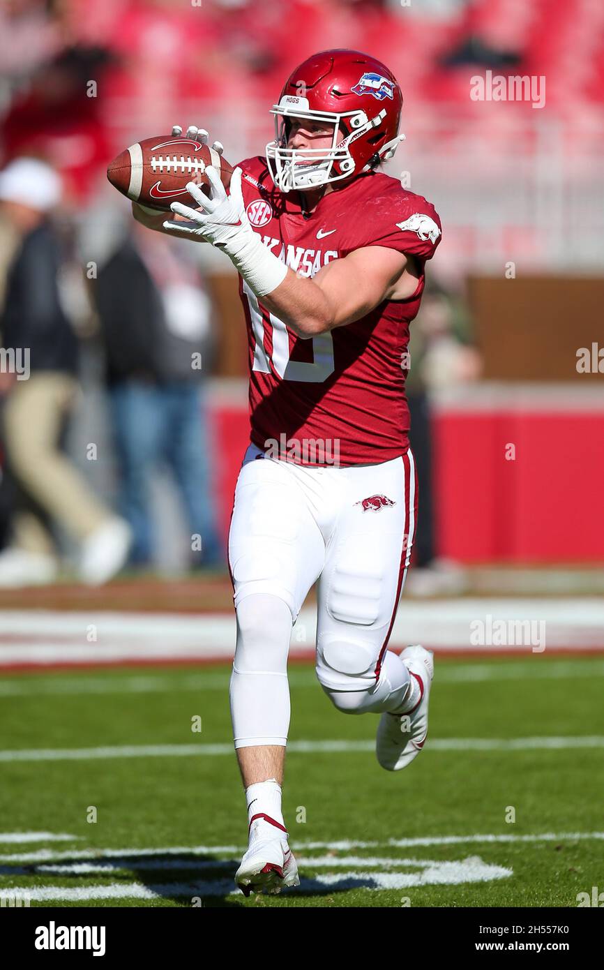 November 6, 2021: Razorback line backer Bumper Pool #10 looks in a ball ...