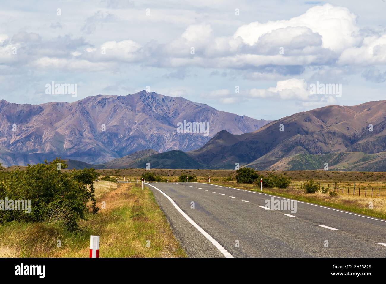 New zealand highways hi-res stock photography and images - Alamy