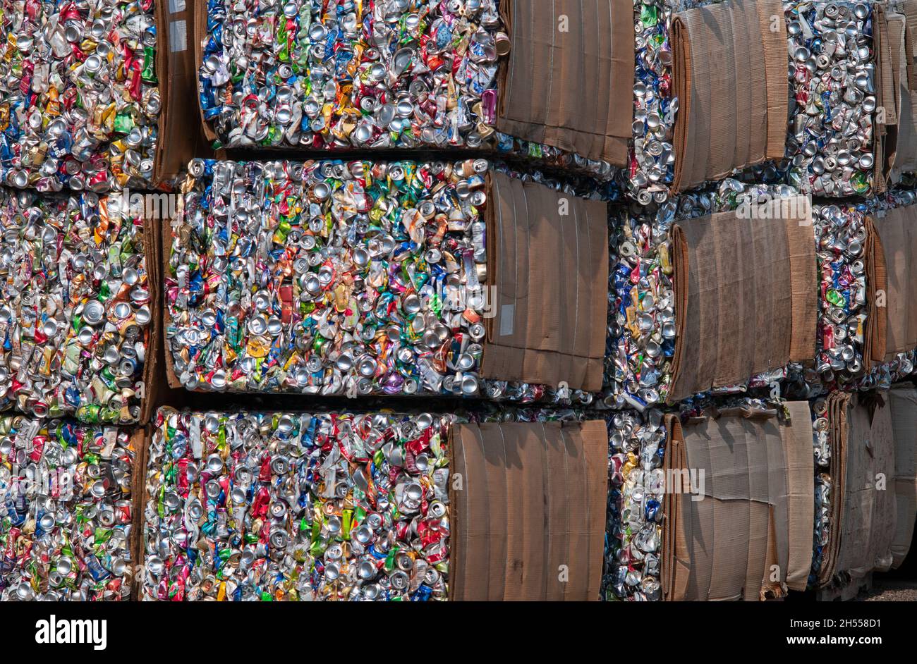 Bales of crushed aluminum cans Stock Photo - Alamy