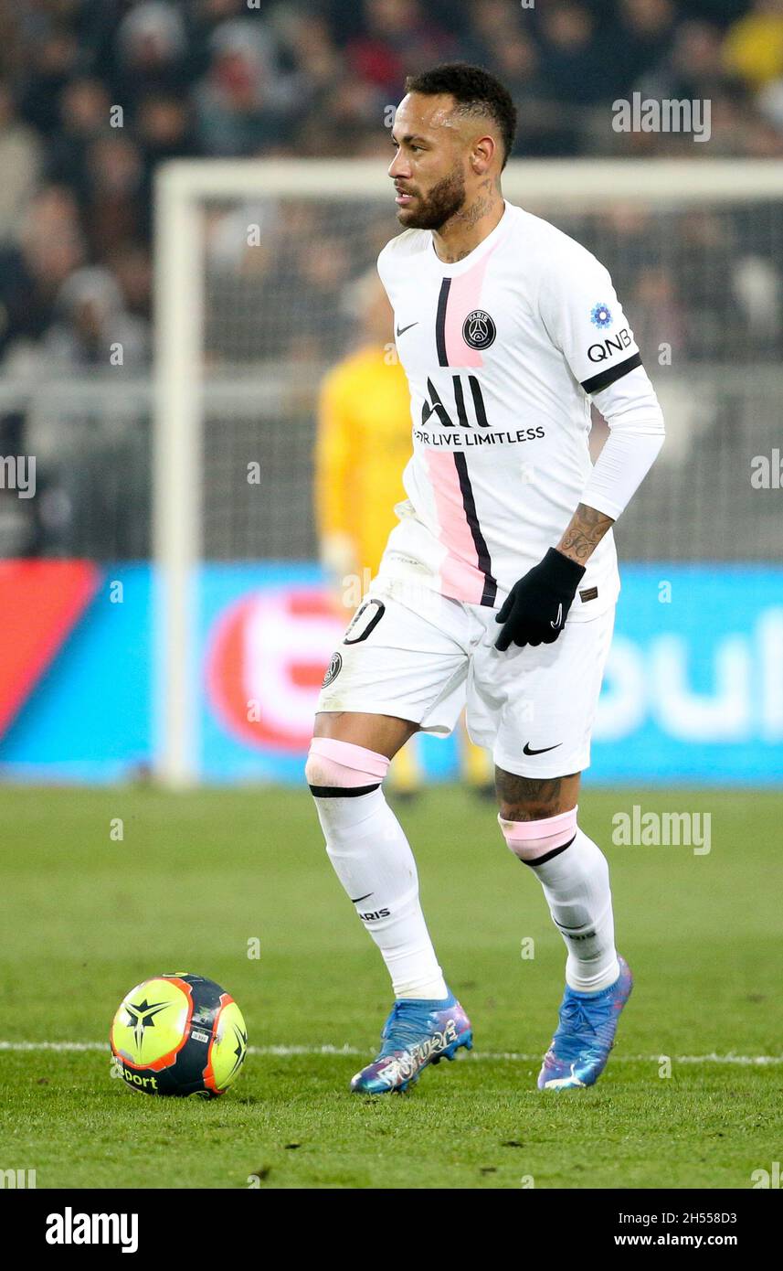 Neymar Jr of PSG during the French championship Ligue 1 football match ...