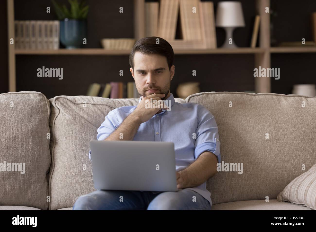 Man working home computer hi-res stock photography and images - Alamy