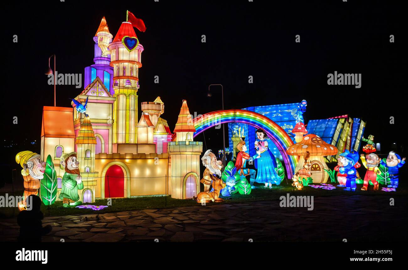 Illuminated princess castle at the garden of lights exhibition opened ...