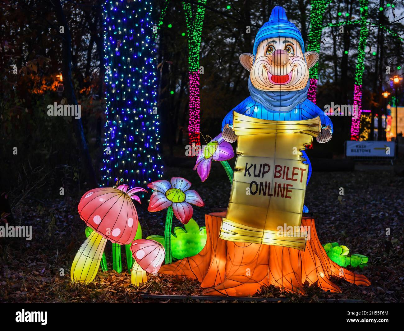 Krakow, Poland. 05th Nov, 2021. The dwarf animation, at the garden of ...