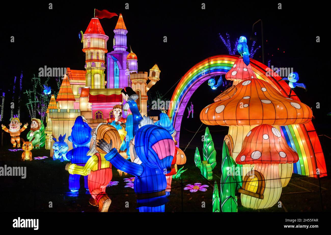 Illuminated princess castle at the garden of lights exhibition opened ...