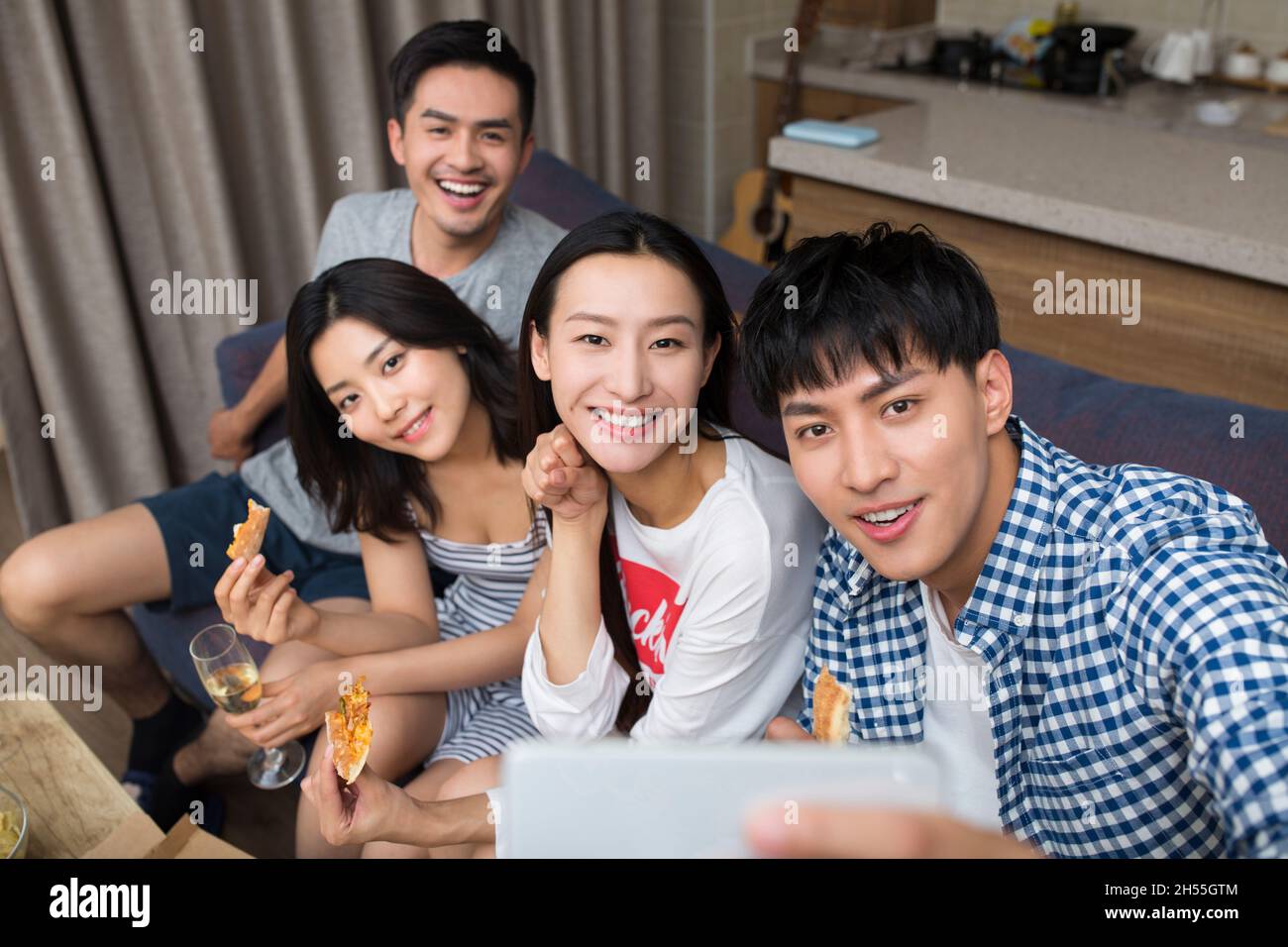 Young people gathering hi-res stock photography and images - Alamy