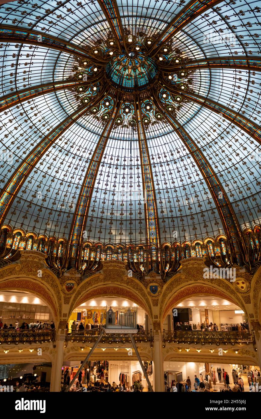 Dome galeries lafayette hi-res stock photography and images - Alamy