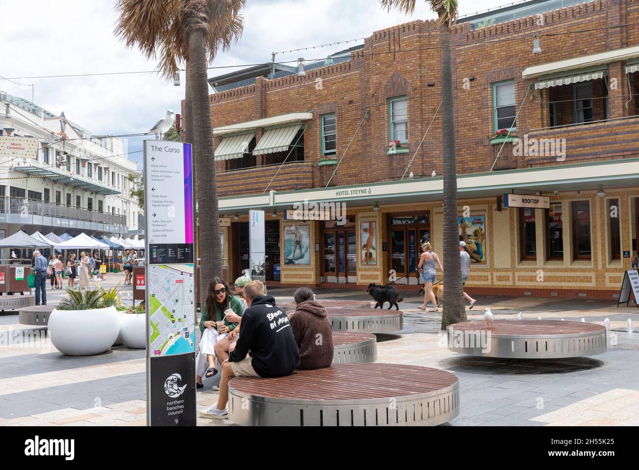 The Corso in Manly Beach Sydney with the Hotel Steyne public house in ...