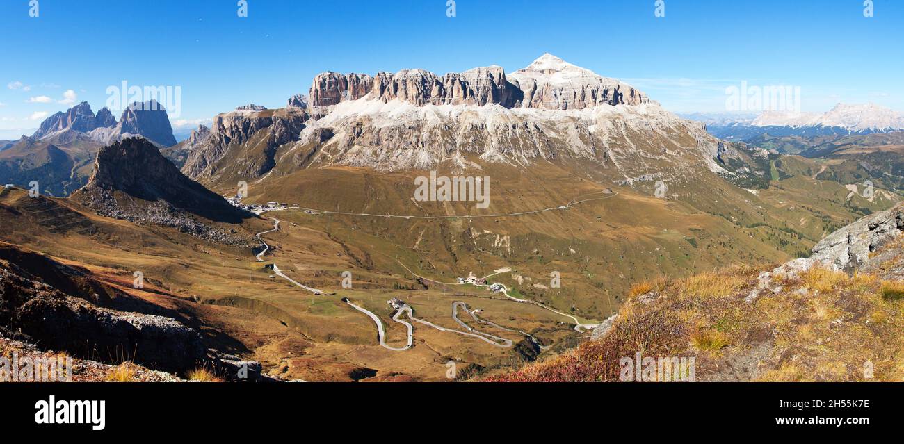 Autumnal view of Sella Gruppe and Piz Boe, Alps Dolomites mountains ...