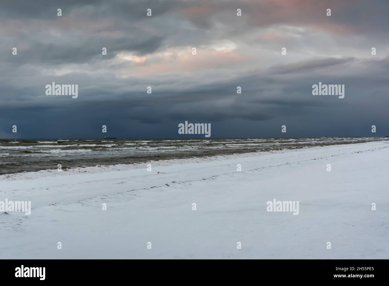 View to coast of Baltic sea in a winter season Stock Photo - Alamy