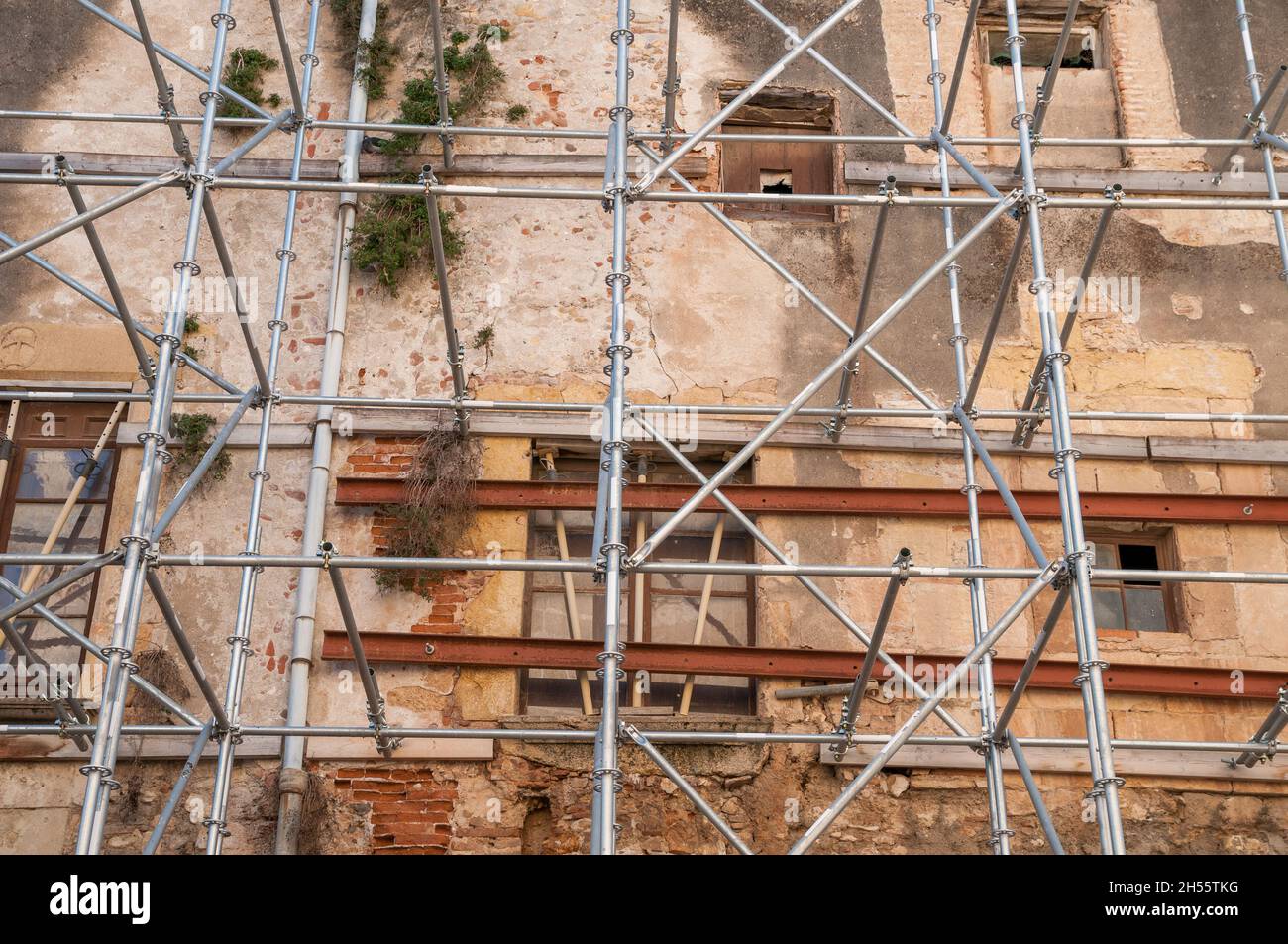 Scaffolding framework building restoration hi-res stock photography and ...