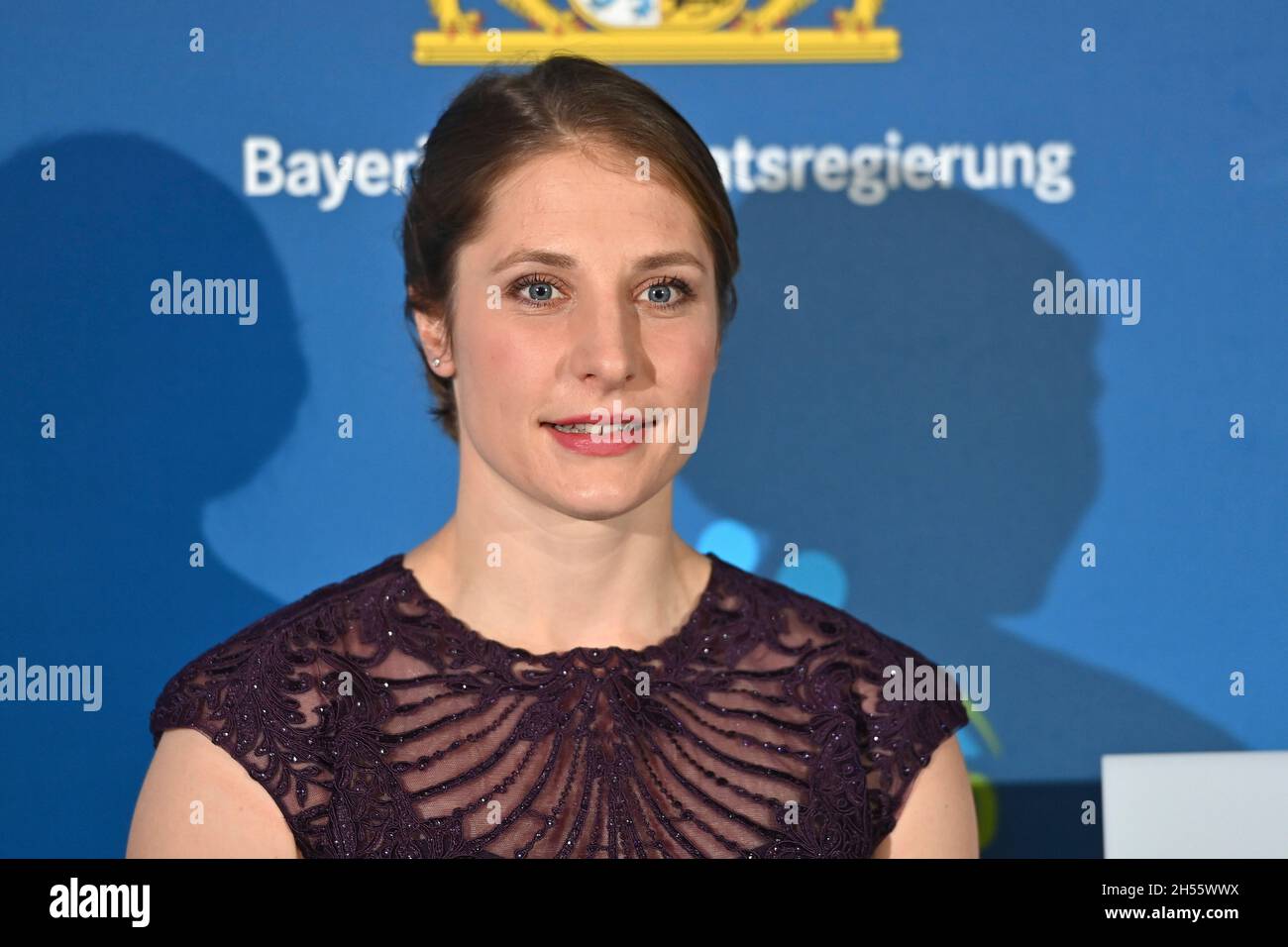 Munich, Deutschland. 06th Nov, 2021. Tina HERMANN (skeleton), single ...
