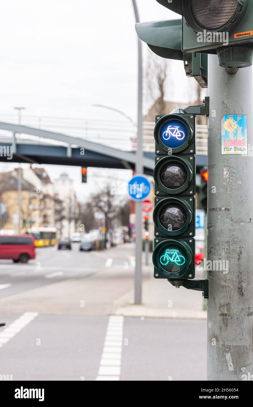 bicycle traffic light glowing green Stock Photo - Alamy