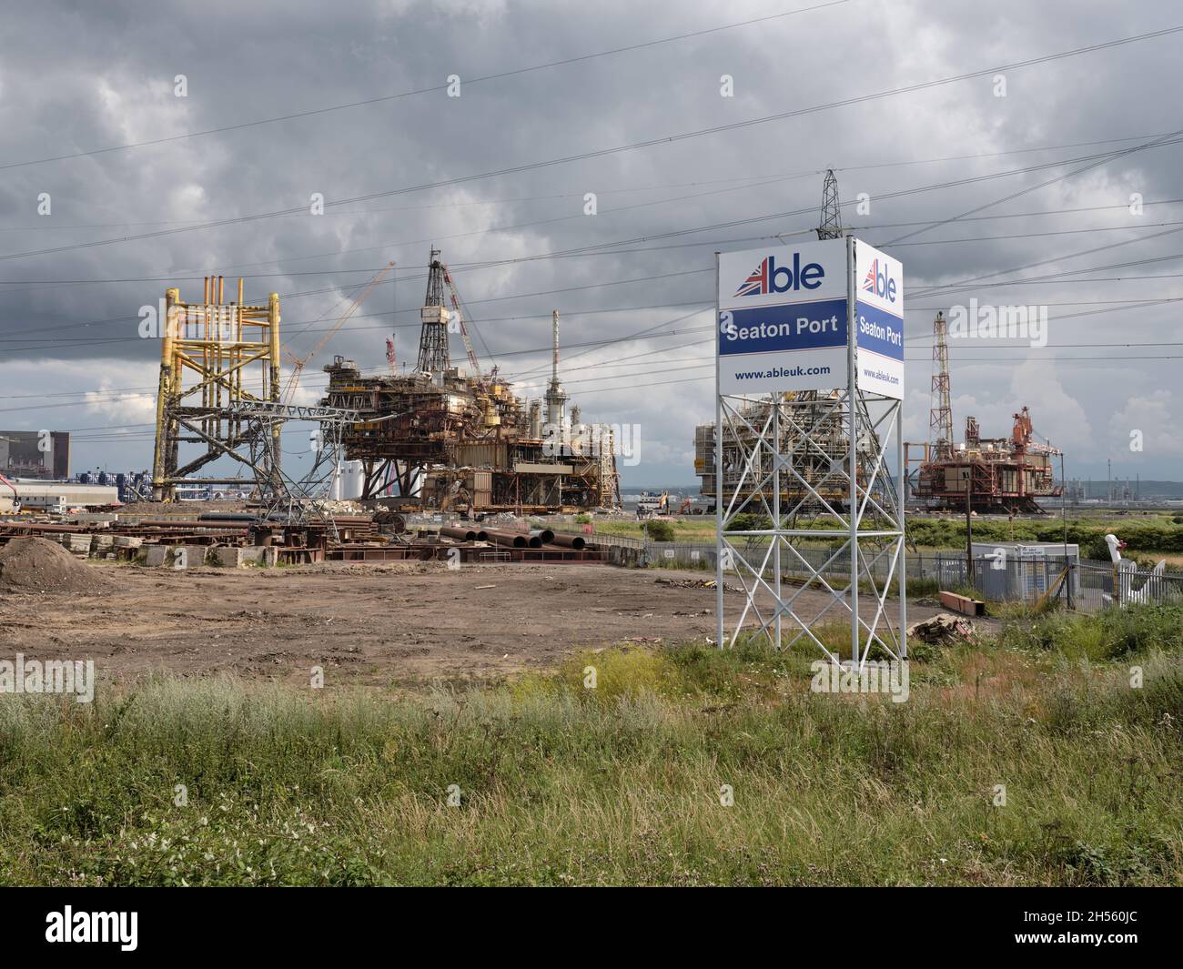 Decommissioning Offshore Rigs High Resolution Stock Photography and ...