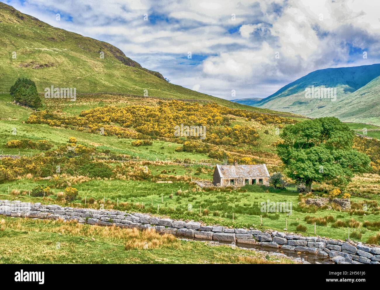 A beautiful landscape with a lonely rural house, Connemara Loop ...
